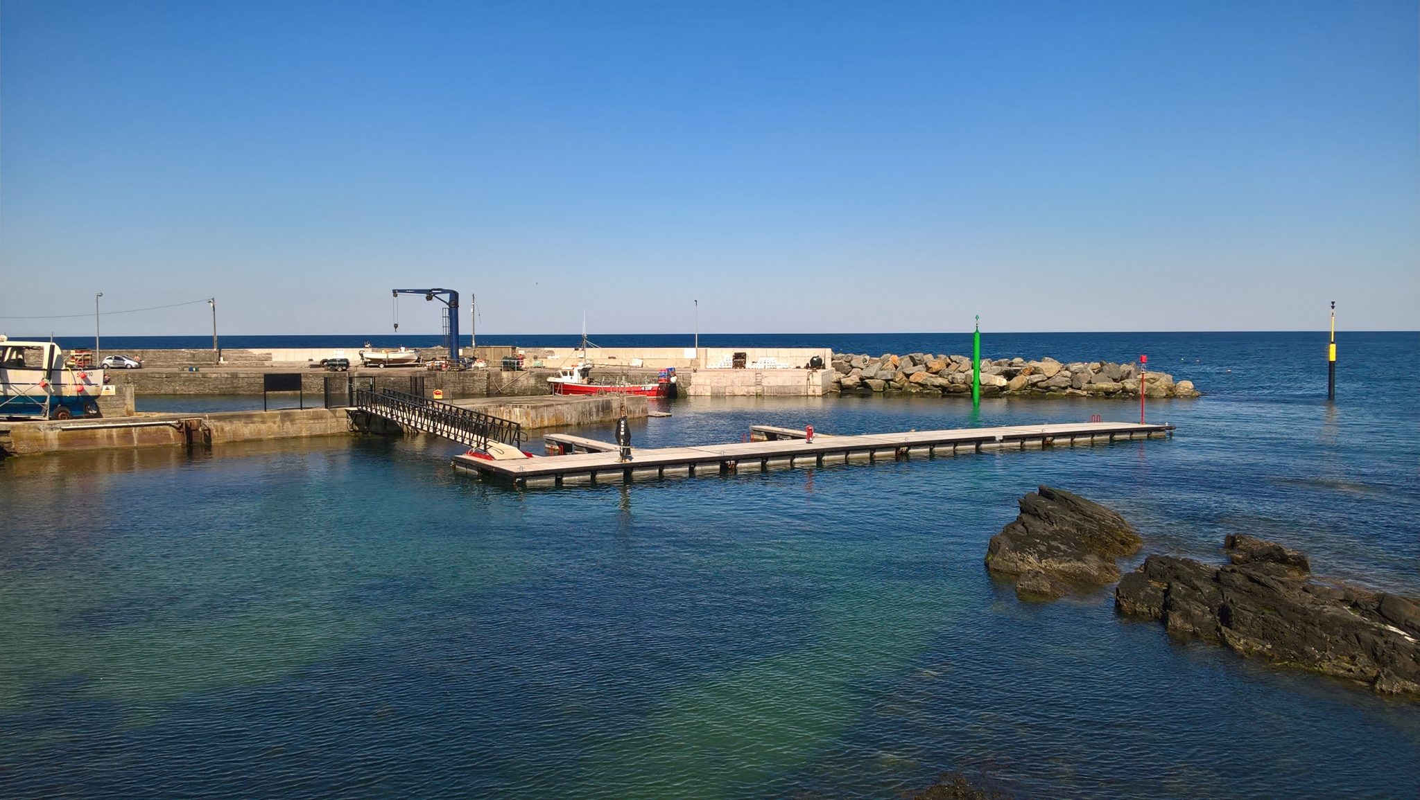 Damage caused to boat at Bunagee Pier, Culdaff - Highland Radio ...