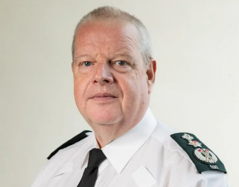 Simon Byrne resigns as PSNI Chief Constable - Highland Radio - Latest ...