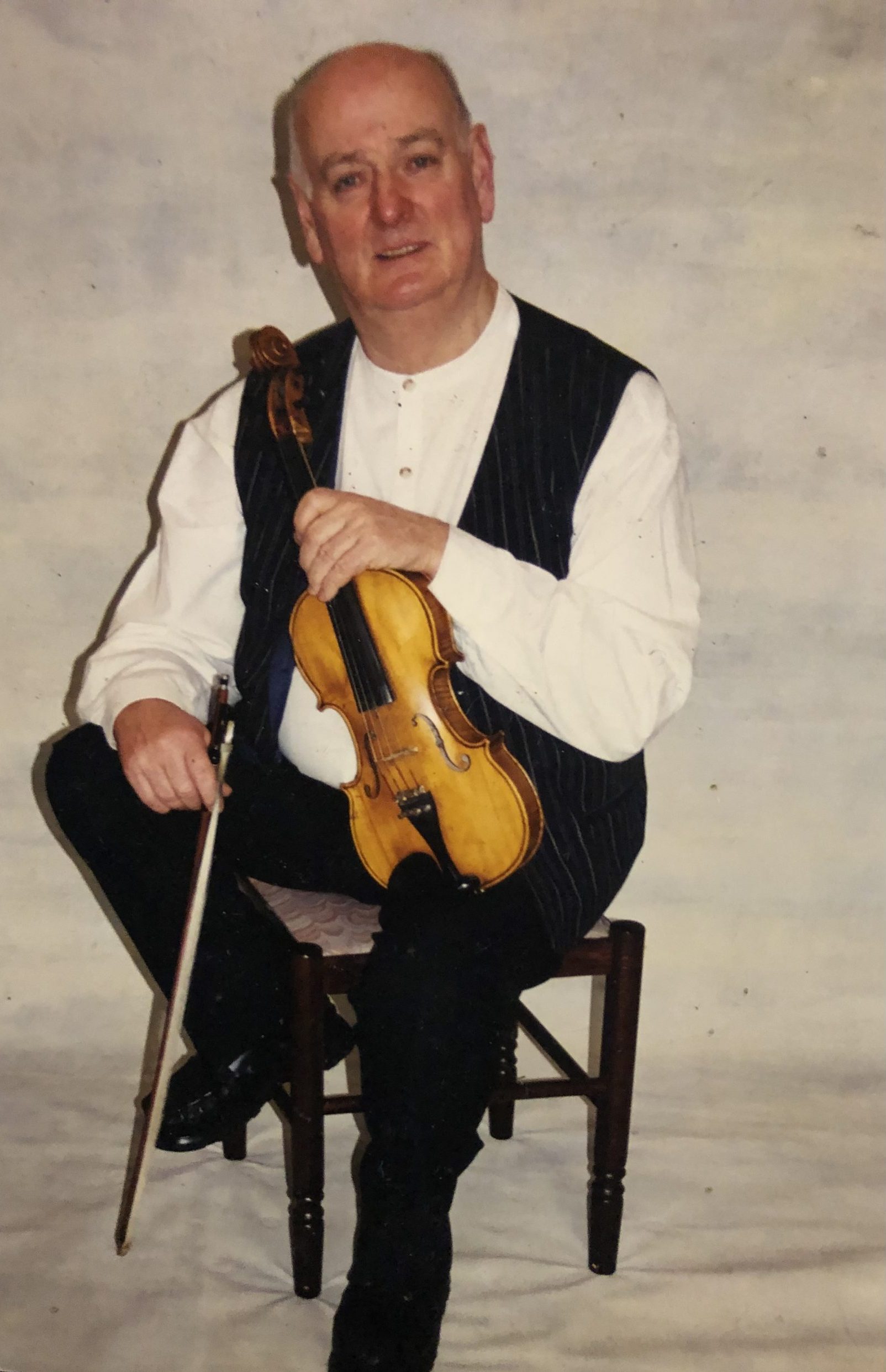 Dinny Mc Laughlin (Whiteharra) Shandrum, Drumfries, Clonmany, Co Donegal - Highland Radio ...