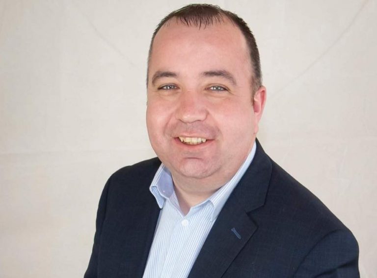 Derry Councillor resigns from SDLP after reference for Irish soldier ...