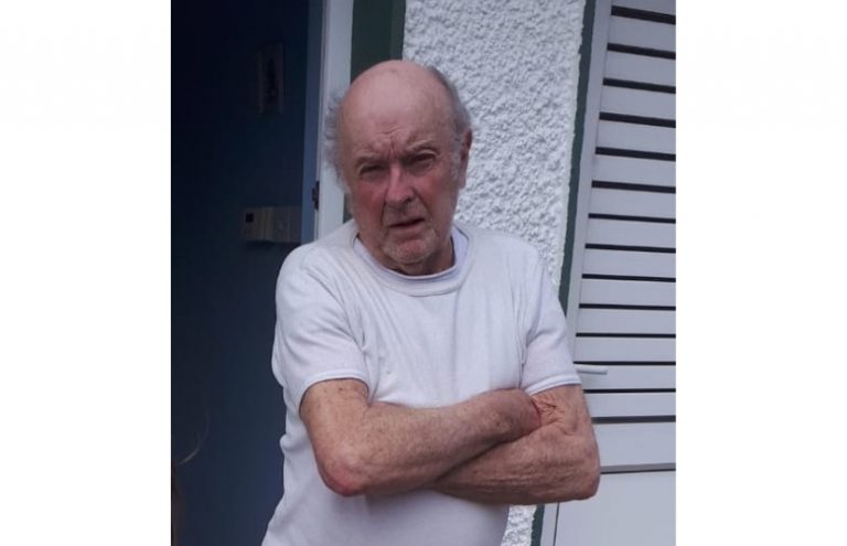 Joe Sweeney (Joe Beag Joe Mór), Magheraclogher, Bunbeg - Highland Radio ...